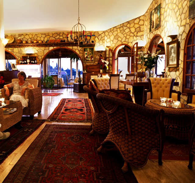 Bellapais Gardens Restaurant